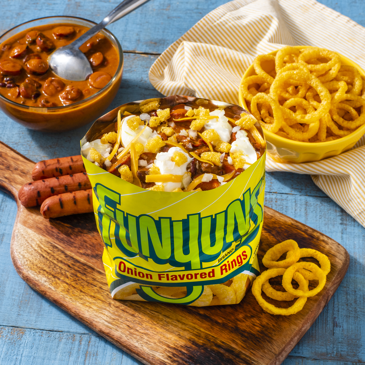 FUNYUNS® Walking Chili Cheese Dog | FLVR