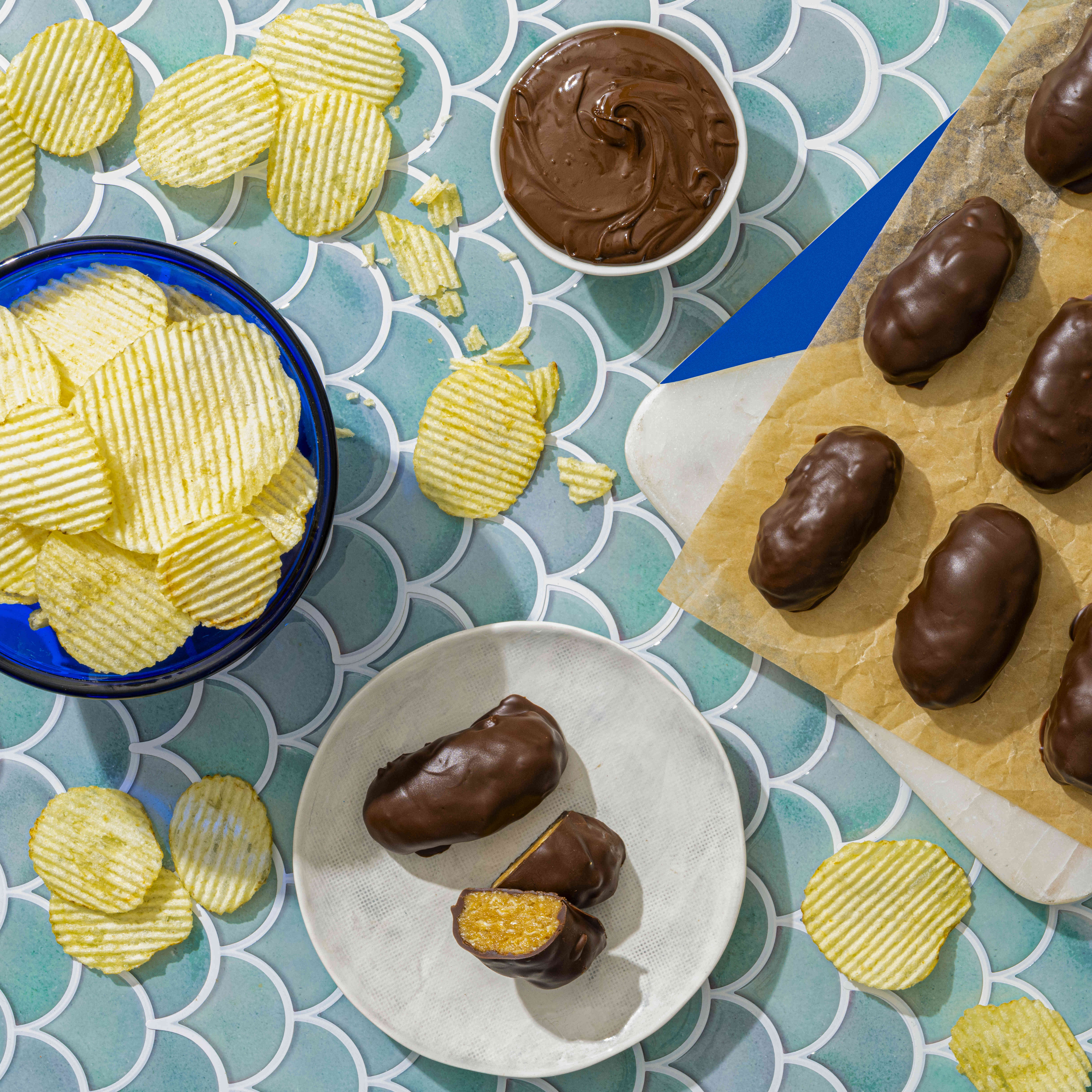 RUFFLES® Bangin Chocolate Candy Bars | FLVR