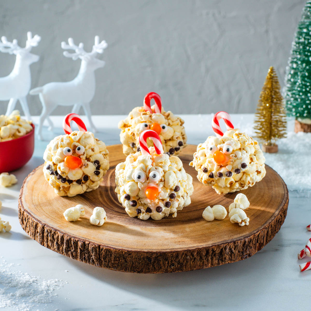 Smartfood® Snowman Popcorn Balls | FLVR